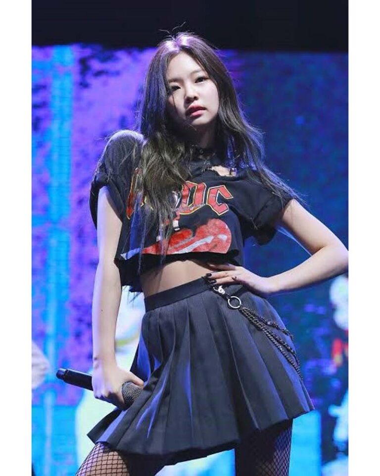 45 Sexy Photos of Jennie Kim in 2025 - MusicsStar