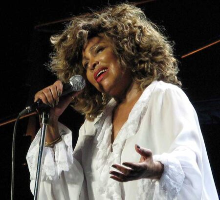 40 Female R&B Singers 2023 with Best Artists List - MusicsStar